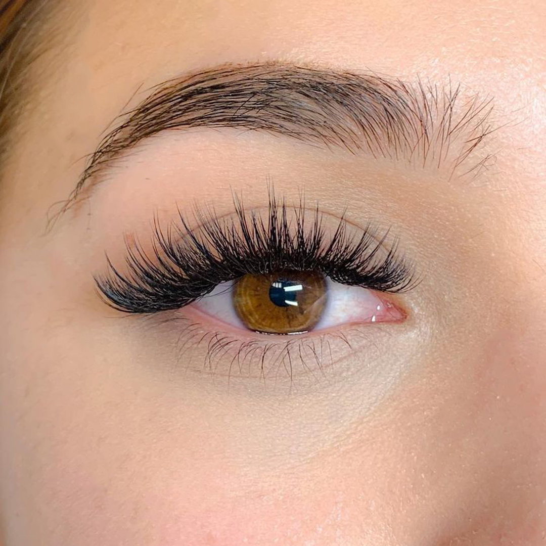 WHAT IS WISPY EYELASH EXTENSIONS ? - Fleeky